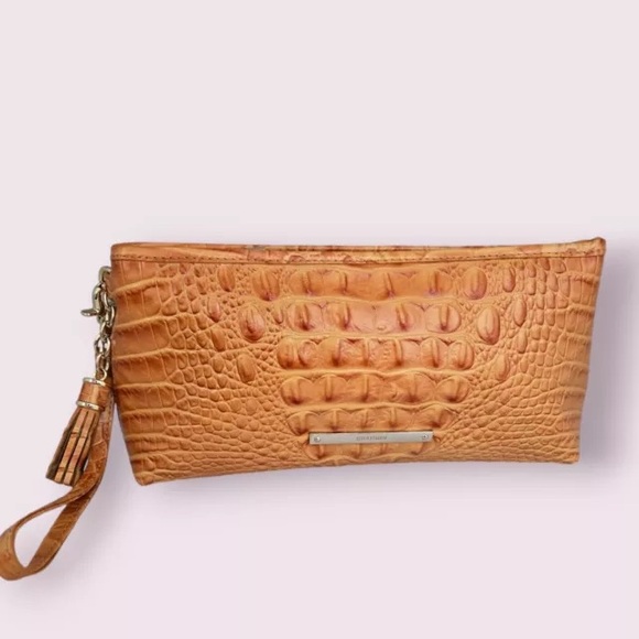 Brahmin | Bags | Brahmin Melbourne Kayla Large Patent Leather Wristlet ...